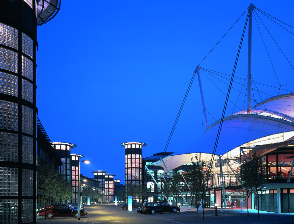 Sustainability pioneer: Hopkins’ Inland Revenue Centre Nottingham ...